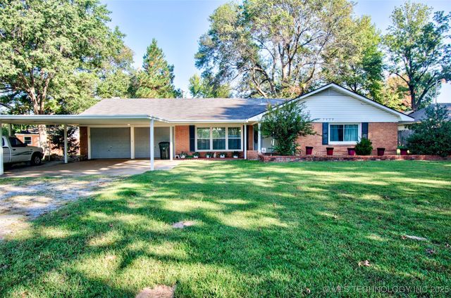 Muskogee, OK Single Family Homes For Sale - 140 Listings | Trulia