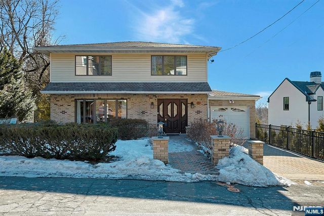 Alpine, NJ Homes For Sale & Real Estate