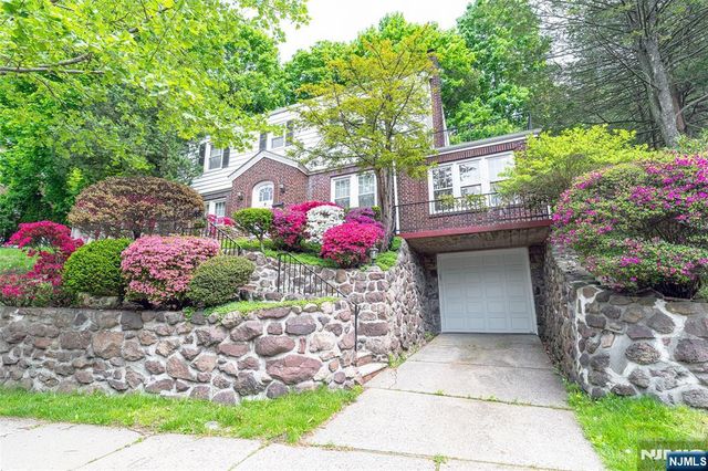 Leonia, NJ Homes For Sale & Real Estate