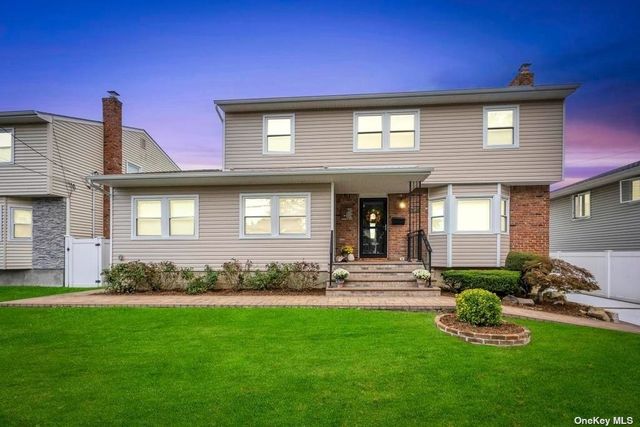 Wantagh, NY Homes For Sale & Real Estate