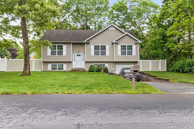 Mastic, NY Homes For Sale & Mastic, NY Real Estate | Trulia