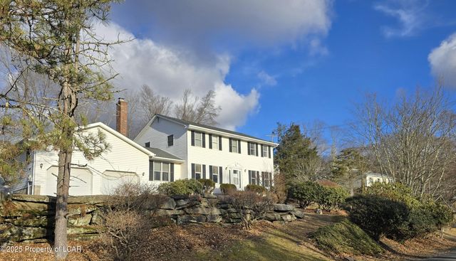 Dallas, PA Homes For Sale & Real Estate