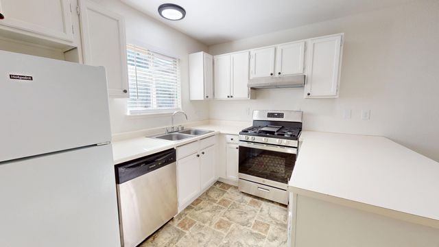 740 West St #C, Redding, CA 96001 | Trulia