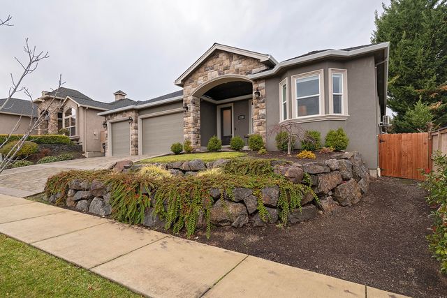 Medford, OR Homes For Sale & Real Estate | Page 2