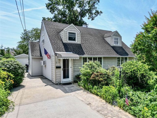 Oceanside, NY Homes For Sale & Oceanside, NY Real Estate | Trulia