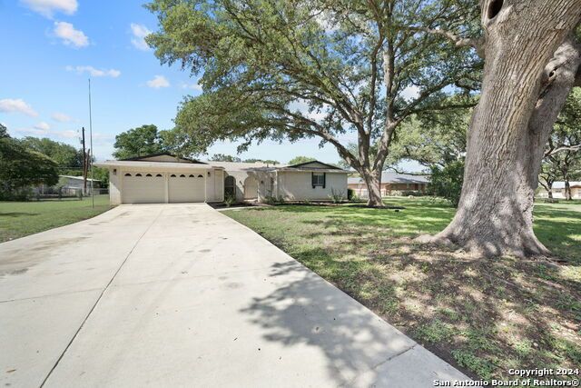 Helotes, TX Homes For Sale - Updated Daily