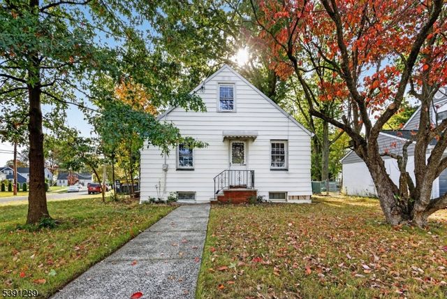 Roselle, NJ Homes For Sale & Real Estate - 115 Homes | Trulia