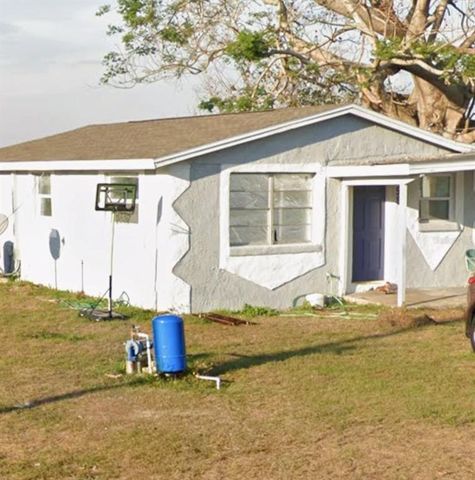 Frostproof, FL Homes For Sale - Updated Daily