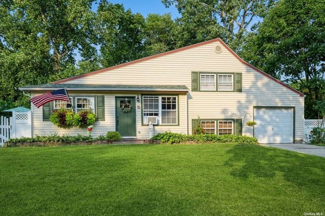 Smithtown, NY Homes For Sale & Smithtown, NY Real Estate | Trulia