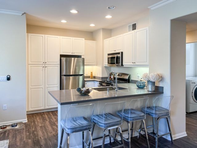 Apartments For Rent in 92128 - 68 Rentals | Trulia