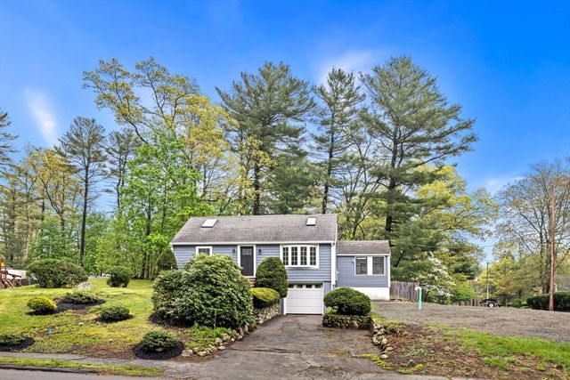 Lynnfield, MA Homes For Sale & Real Estate