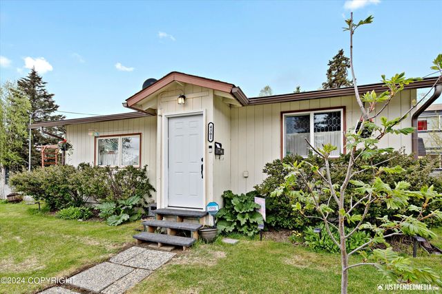 Anchorage, AK Single Family Homes For Sale - 141 Listings | Trulia