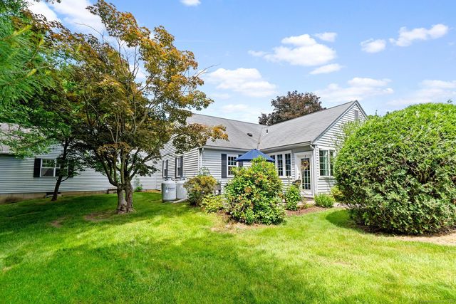 Suffield, CT Homes For Sale & Suffield, CT Real Estate | Trulia