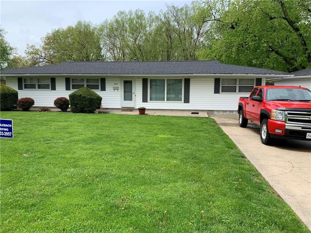 3411 N Christine Dr, Decatur, IL 62526 | Trulia