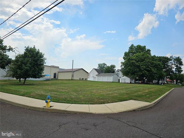 Perkasie, PA Homes For Sale & Real Estate