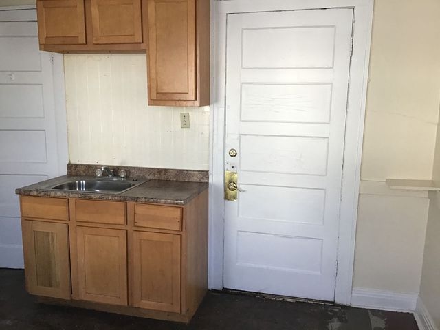 2501 S 15th Pl./1551 W Arthur Ave - Milwaukee, WI - Trulia | Trulia