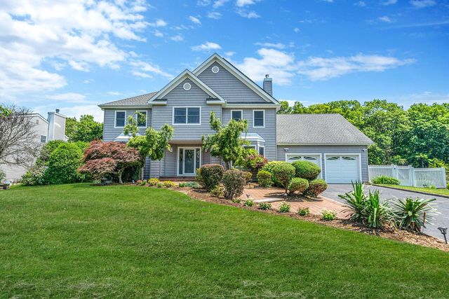 Commack, NY Homes For Sale & Real Estate