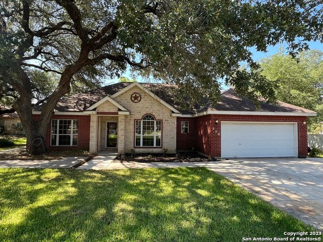 Devine, TX Homes For Sale & Devine, TX Real Estate | Trulia | Page 3