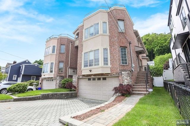 Edgewater, NJ Homes For Sale & Edgewater, NJ Real Estate | Trulia