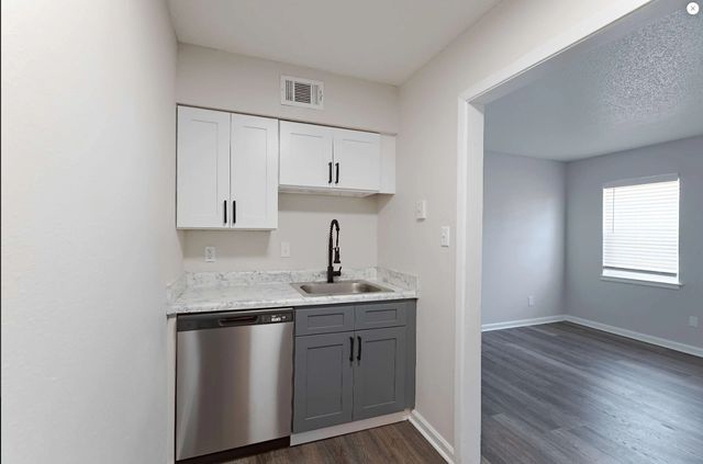 Macon Manor - Memphis, TN | Trulia