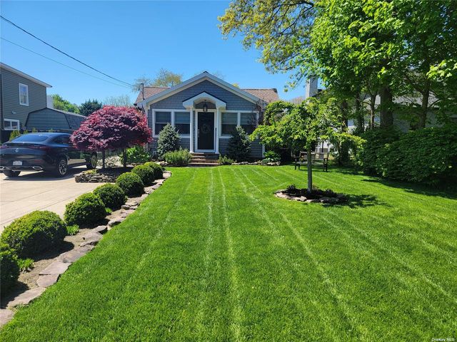 Bohemia, NY Homes For Sale & Bohemia, NY Real Estate | Trulia