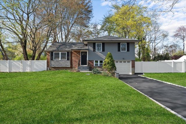Hauppauge, NY Homes For Sale & Real Estate
