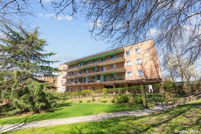 Great Neck, NY Homes For Sale & Real Estate