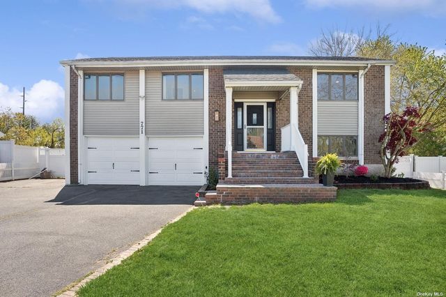 Holbrook, NY Homes For Sale & Holbrook, NY Real Estate | Trulia