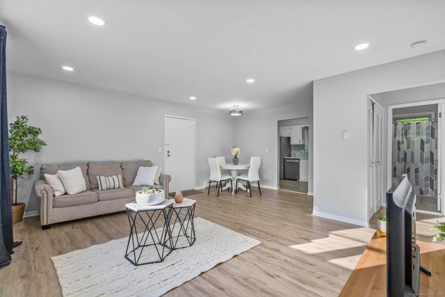 75 Colebrook Court #F, Branford, CT 06405 - See Est. Value, Schools & More