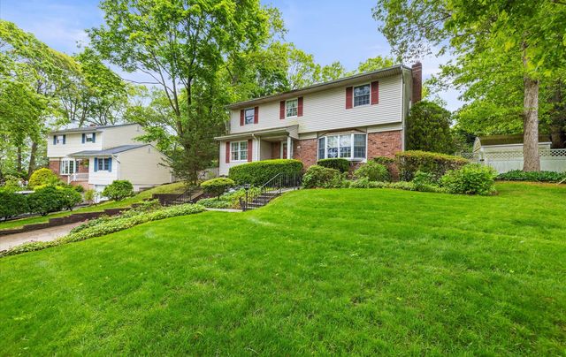 Hauppauge, NY Homes For Sale & Real Estate