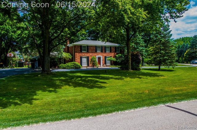 Rochester Hills, MI Homes For Sale & Rochester Hills, MI Real Estate ...