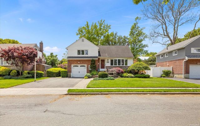 Plainview, NY Homes For Sale & Plainview, NY Real Estate | Trulia