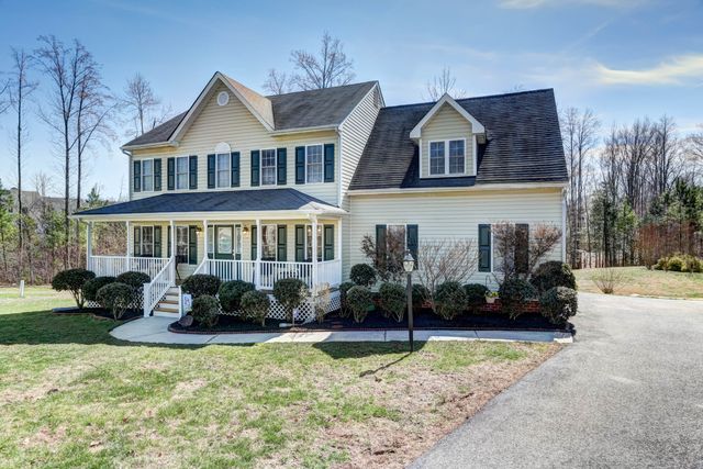 5509 Silver Fox Cir, Prince George, VA 23875 - See Est. Value, Schools ...