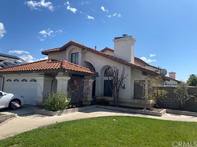 806 E Anderson Ct, Redlands, CA 92374 - See Est. Value, Schools & More