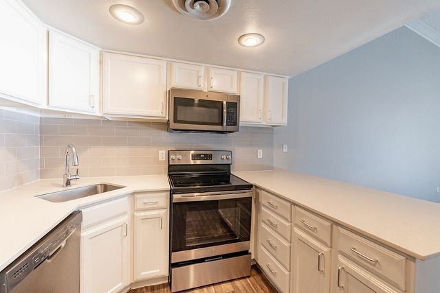 Collins Off Colter - Phoenix, AZ | Trulia