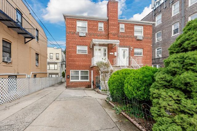 3703 E Tremont Ave, Bronx, NY 10465 - See Est. Value, Schools & More