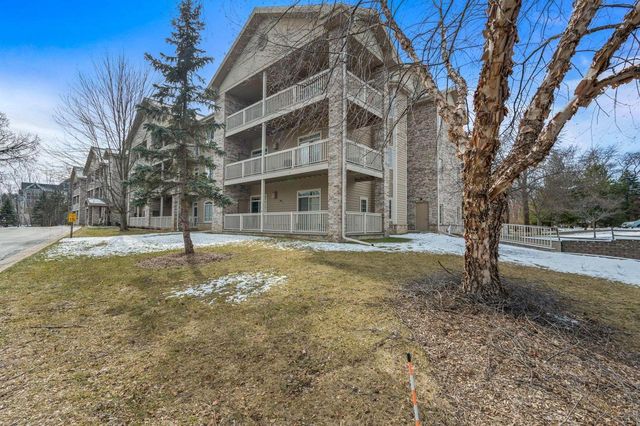 Elm Grove, WI Homes For Sale & Elm Grove, WI Real Estate | Trulia