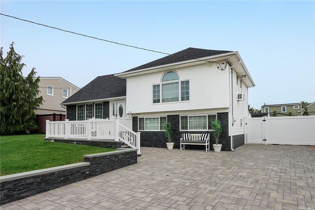 Oceanside, NY Homes For Sale & Oceanside, NY Real Estate | Trulia