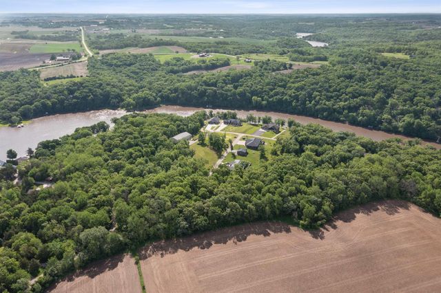 Manchester, IA Homes For Sale & Real Estate