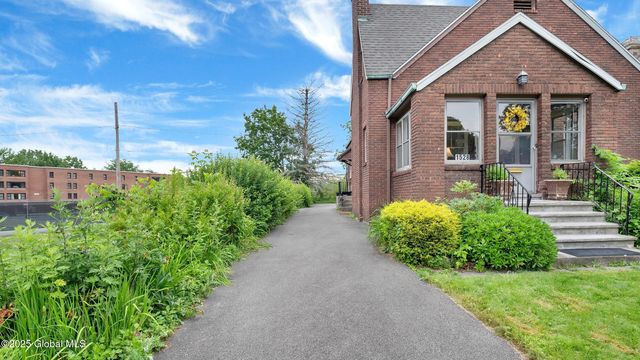 Troy, NY Homes For Sale & Real Estate - 128 Homes | Trulia