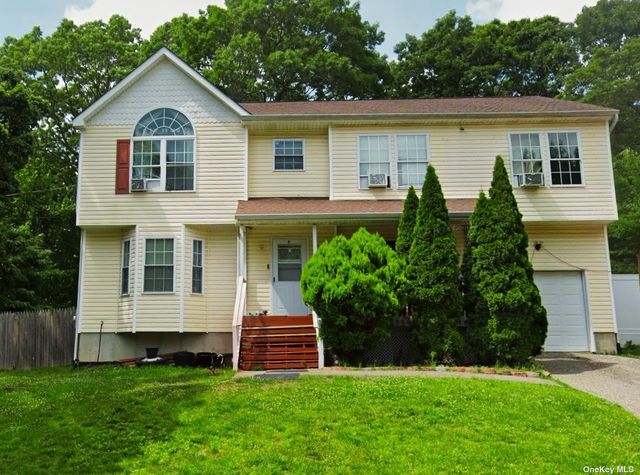 Medford, NY Homes For Sale & Medford, NY Real Estate | Trulia