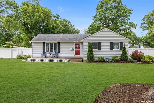 Holbrook, NY Homes For Sale & Holbrook, NY Real Estate | Trulia