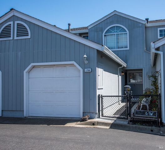 Santa Rosa, CA Homes For Sale & Real Estate