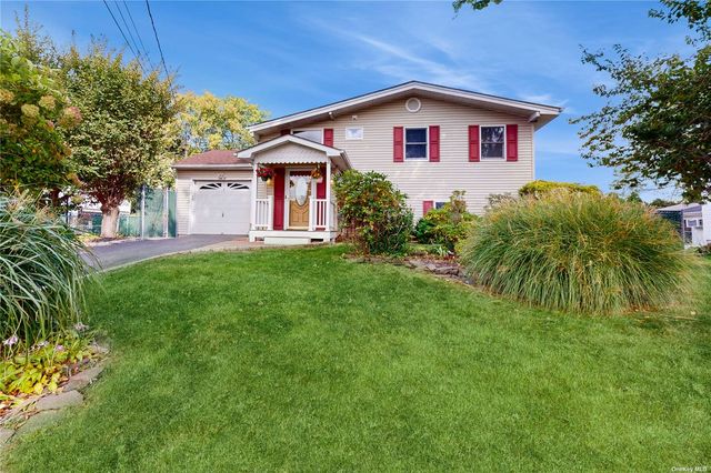 Holbrook, NY Homes For Sale & Real Estate