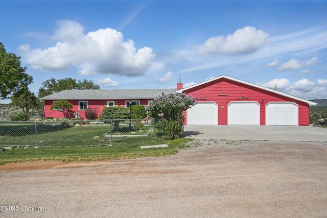 Newcastle, WY Homes For Sale & Real Estate - 69 Homes | Trulia