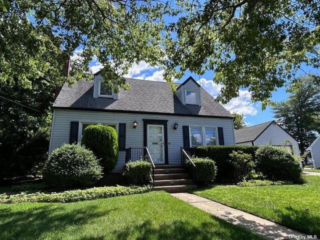 Wantagh, NY Homes For Sale & Real Estate