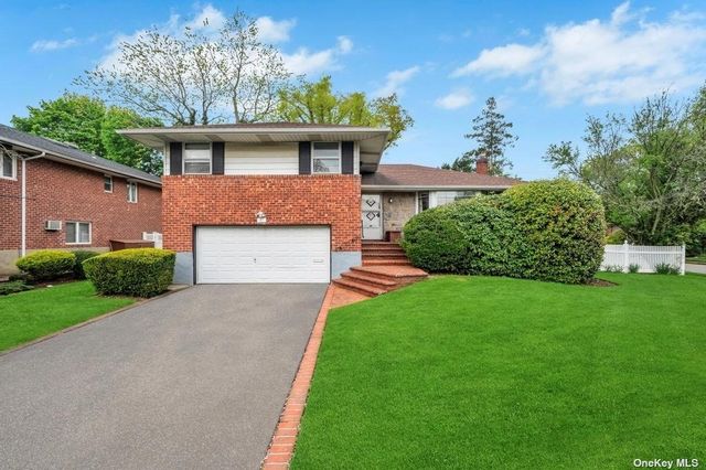 Plainview, NY Homes For Sale & Plainview, NY Real Estate | Trulia