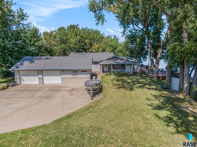 Madison, SD Homes For Sale & Real Estate