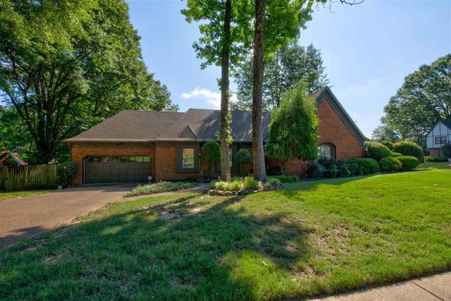 74 Red Thorn Cv #10, Cordova, TN 38018 - See Est. Value, Schools & More