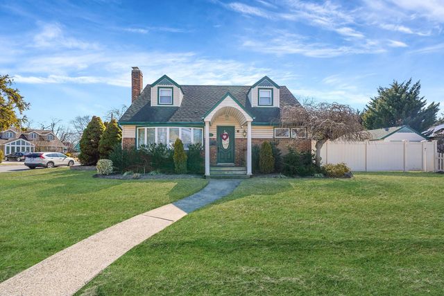 Oceanside, NY Single Family Homes For Sale - 35 Listings | Trulia